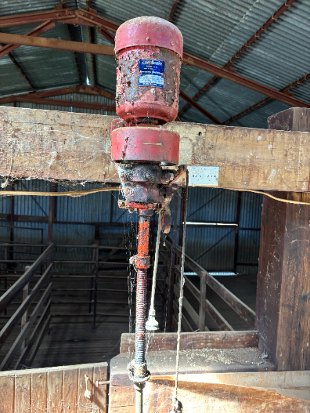 Lot 29 - Sunbeam shearing plant | AuctionsPlus