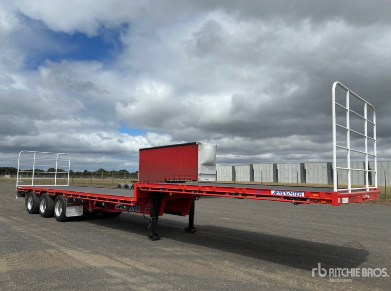 Lot 49 - Freighter 48 Foot Trailer | AuctionsPlus