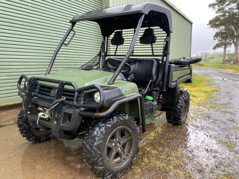 Lot 21 - John Deere XUV 4x4 855D Side by Side | AuctionsPlus