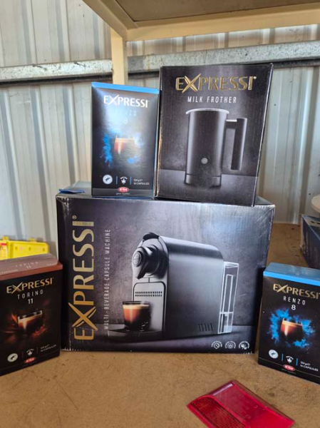 Lot 229 - Expressi Capsule Machine, Milk Frother, Coffee Pods ...