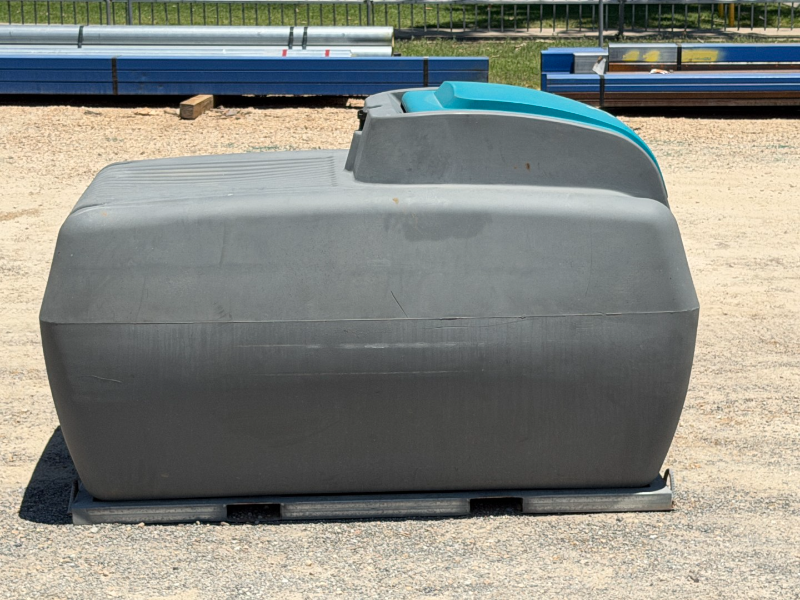 Lot 4 - 1000L FUEL POD | AuctionsPlus