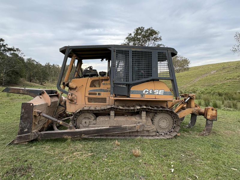 Lot 4 - Case 1850K Bulldozer | AuctionsPlus