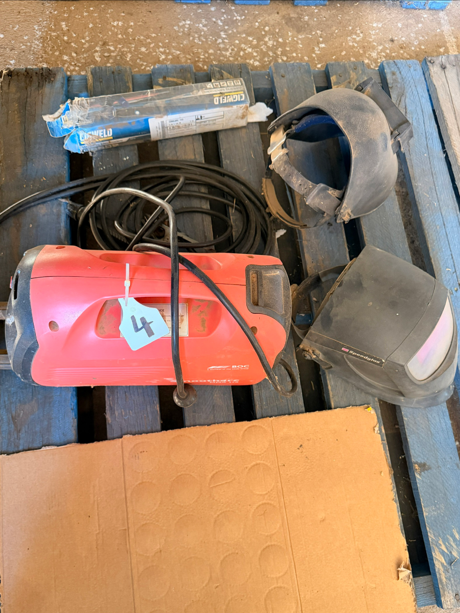 BOC Smooth Arc MMA 170 Electric welder | AuctionsPlus