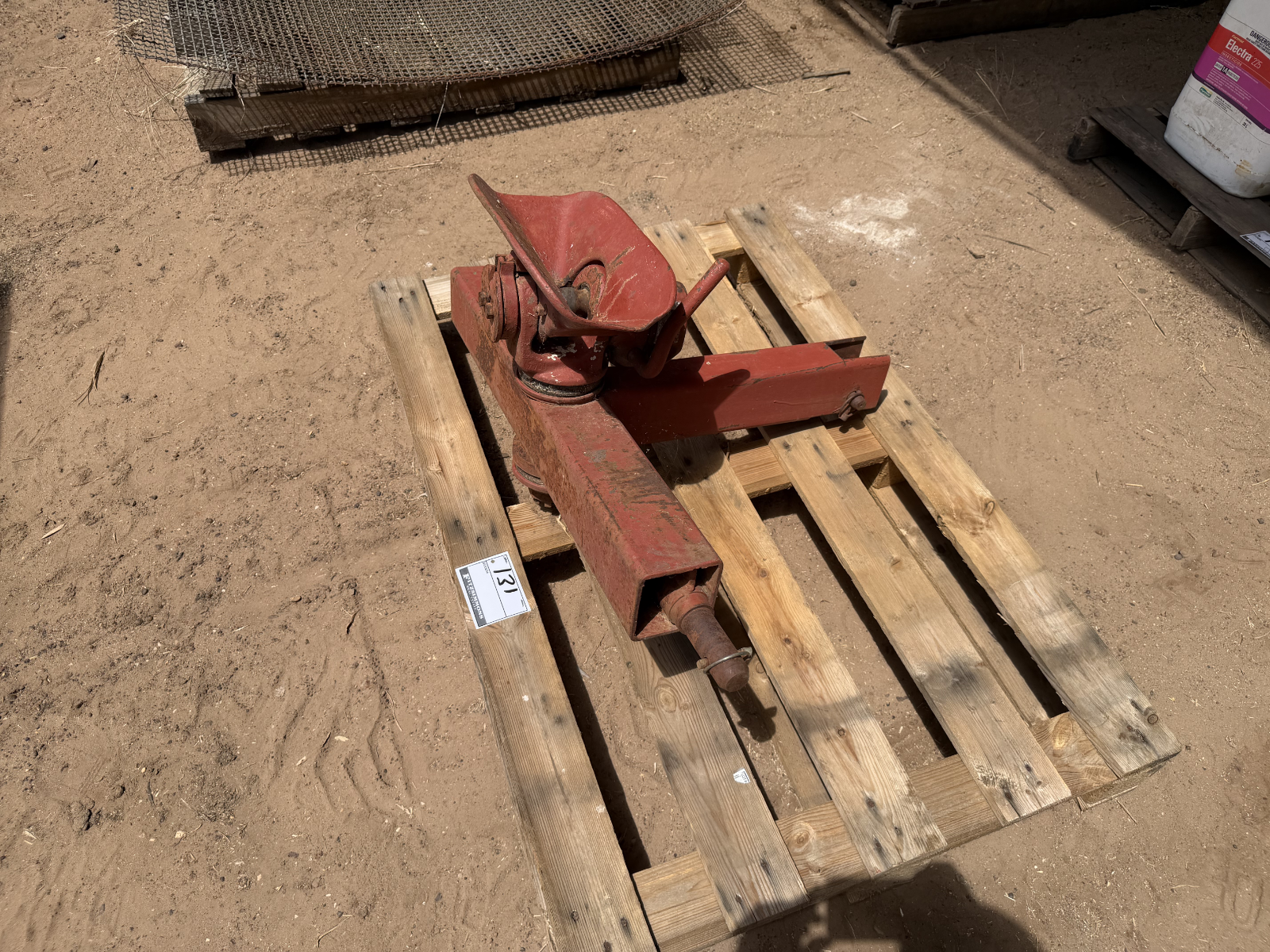 Lot 131 - Ring Feeder on 3PL Frame | AuctionsPlus