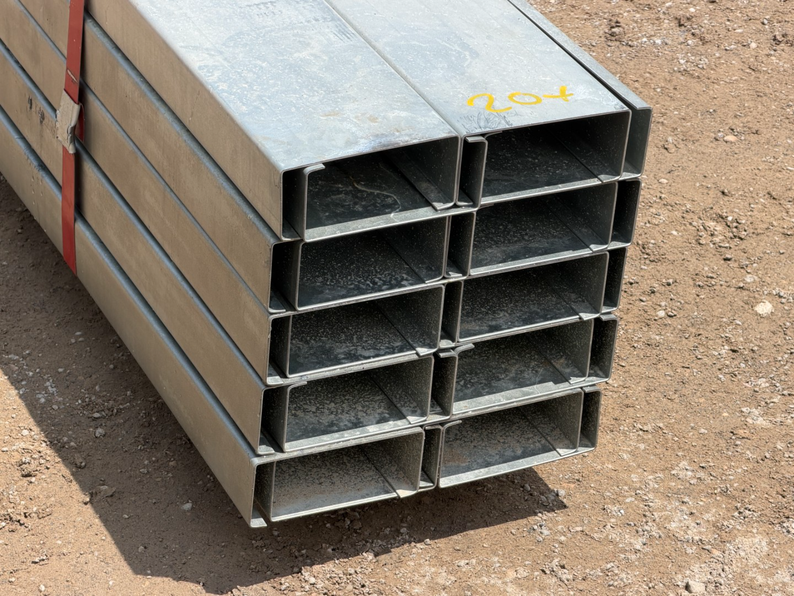 Lot 80 - 20 X C150 PURLINS | AuctionsPlus