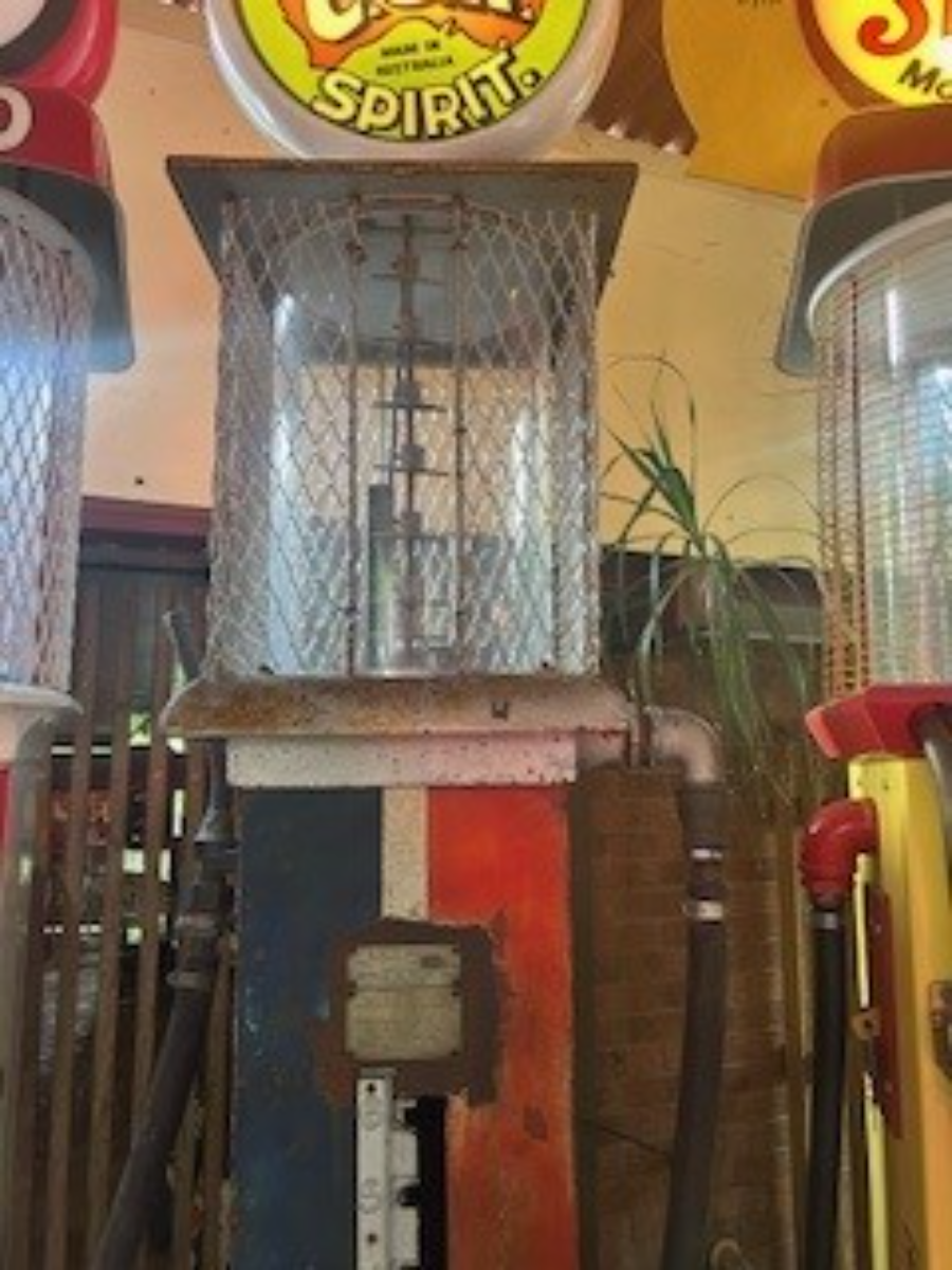 ABC Cor Visual Pump/Bowser | AuctionsPlus