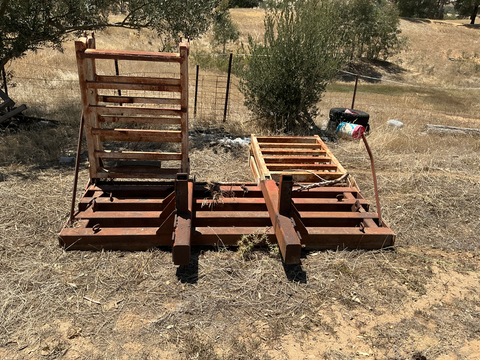 Bi-Fold Truck Ramps | AuctionsPlus