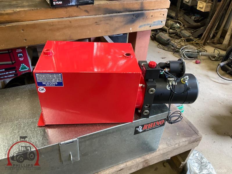 Lot 92 - 24V Hydraulic Powerpack NEW IN BOX | AuctionsPlus
