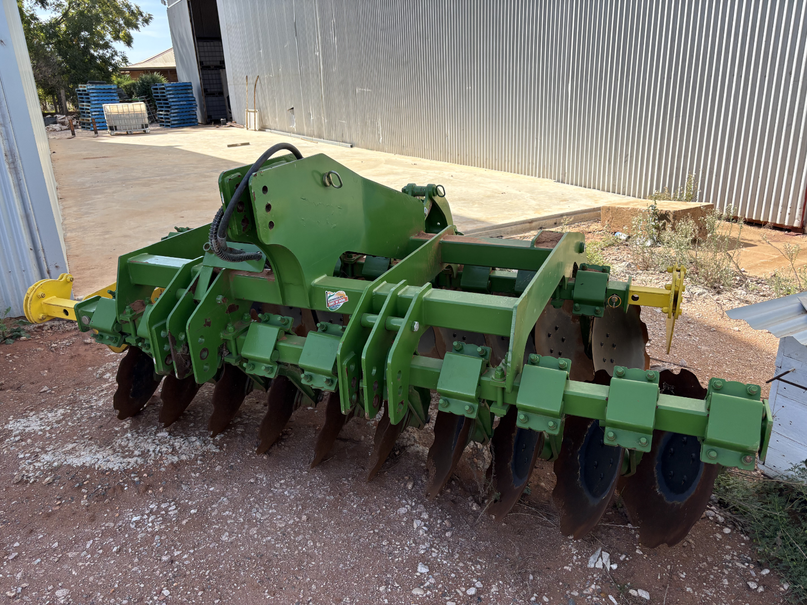 Lot 155 - Speed tiller Sadhu Sangria | AuctionsPlus