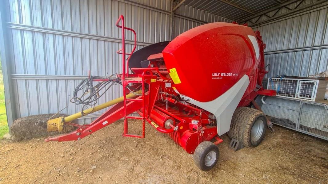 Lot 4 - Round Baler - Lely Welger RP445 | AuctionsPlus