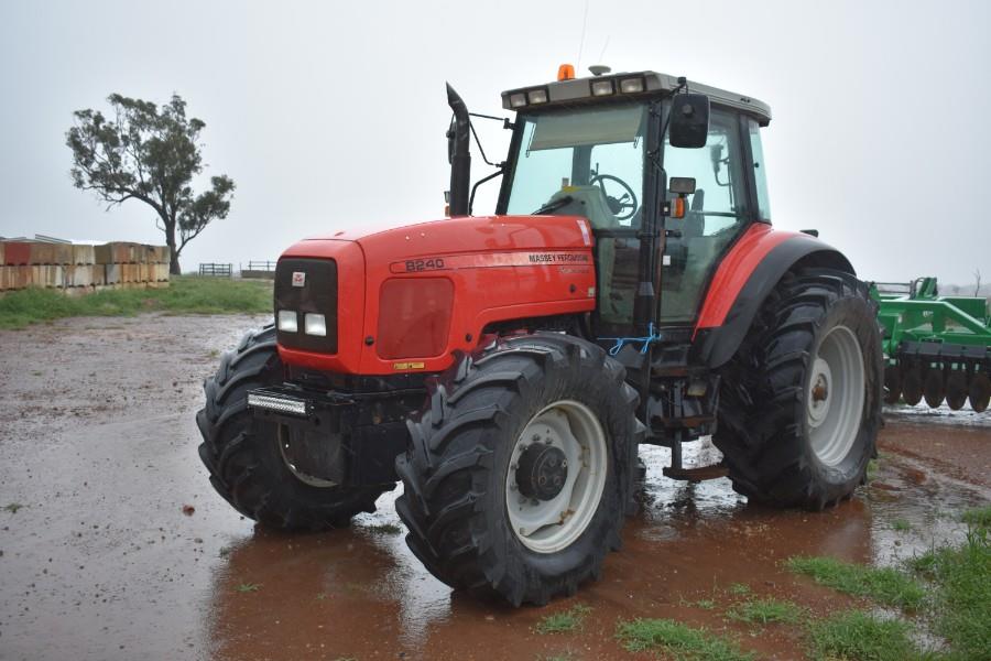 Lot 33 - Massey Ferguson 8240 tractor | AuctionsPlus